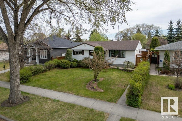 Holyrood Edmonton homes for sale