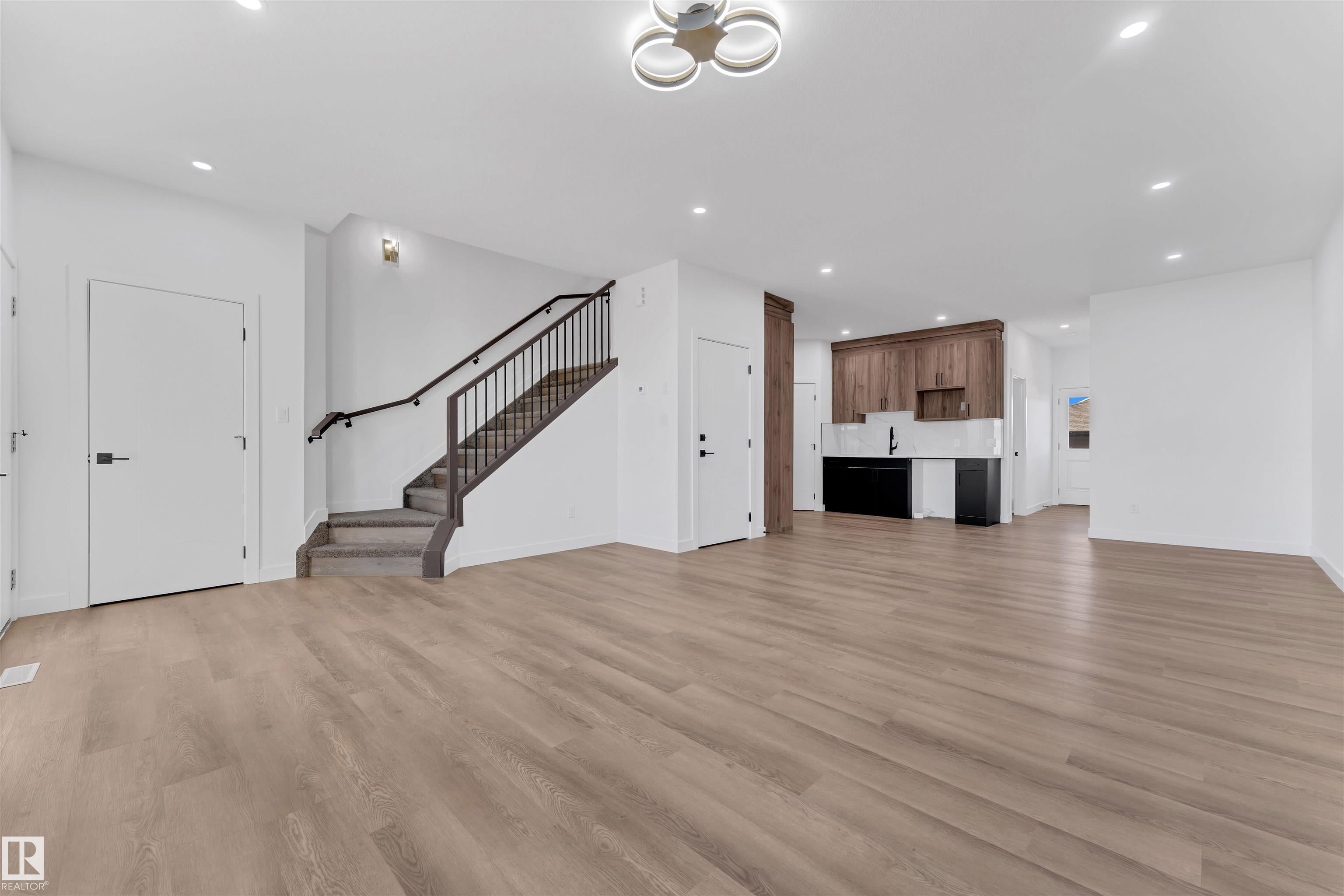 3606 39 Avenue, Beaumont Property Listing: MLS® #E4470062