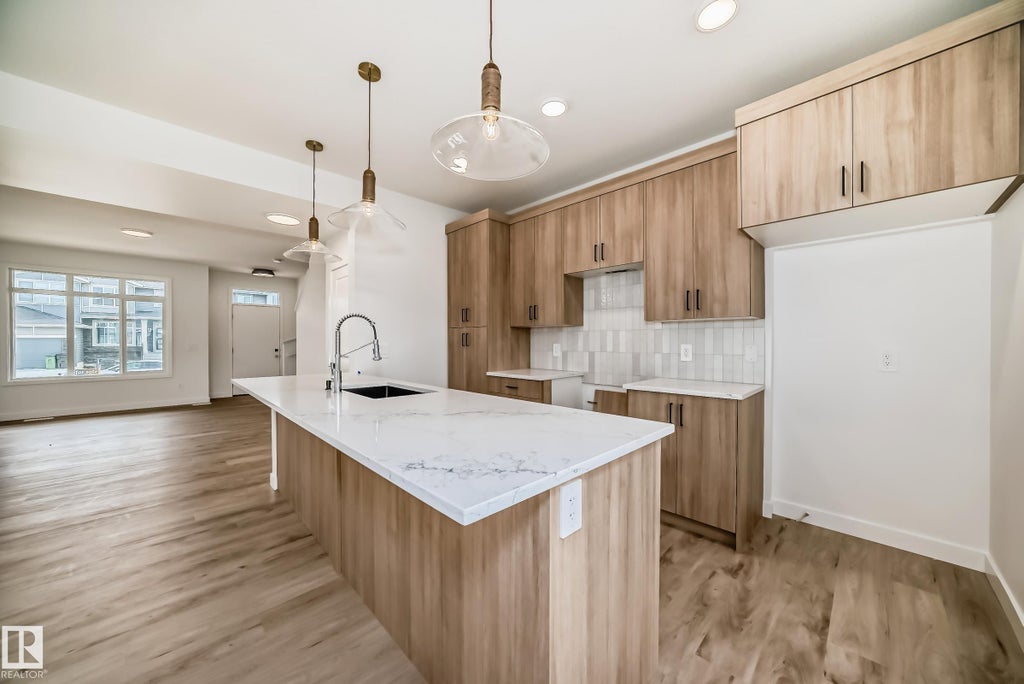 1314 Keswick Drive Sw, Edmonton Property Listing: MLS® #E4470195