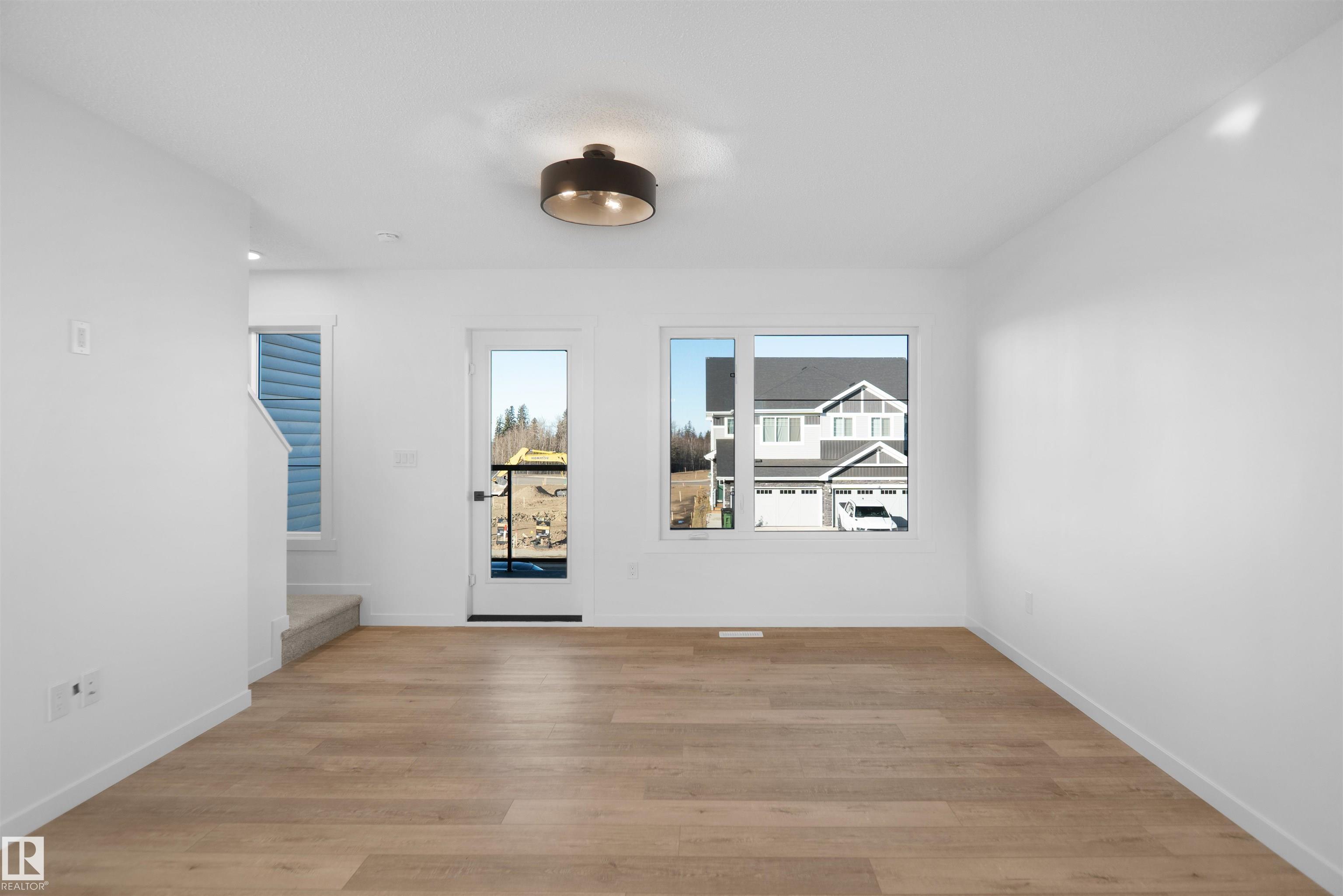 4189 Kinglet Drive Northwest, Edmonton Property Listing: MLS® #E4471838