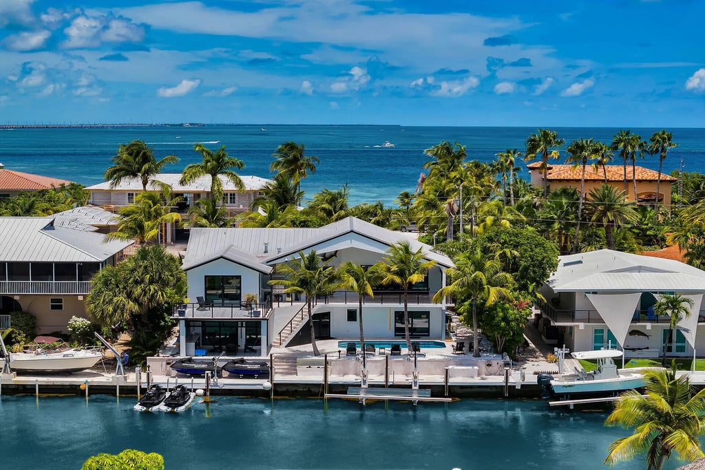 362 E Seaview Drive, Duck Property Listing: MLS® #618166