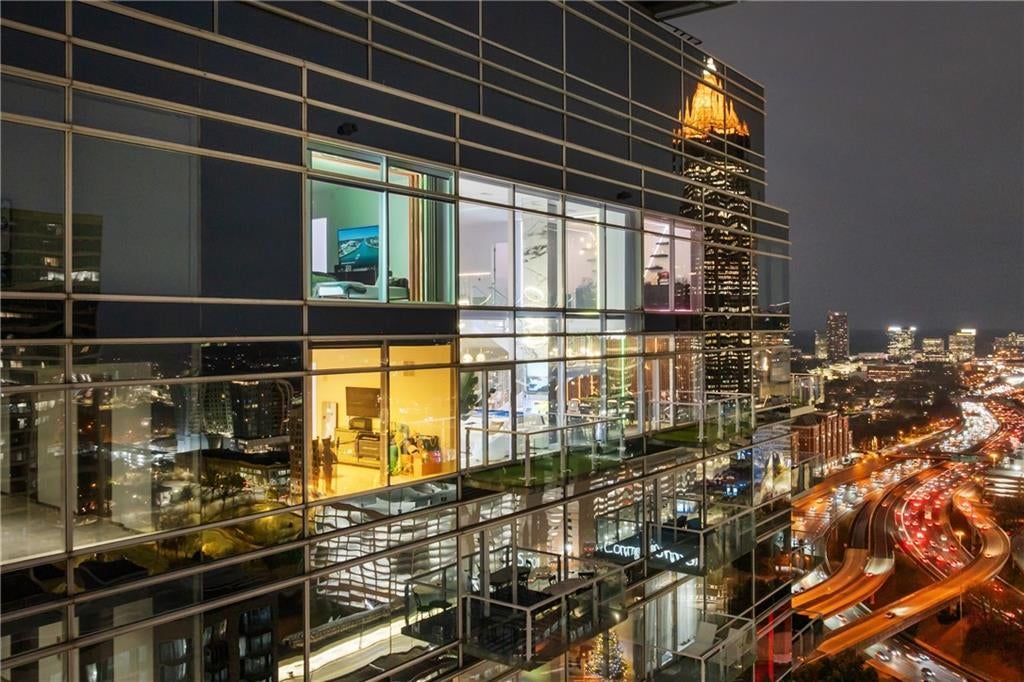 W Residences Unit 2701 - 45 Ivan Allen Jr Blvd | $2599000