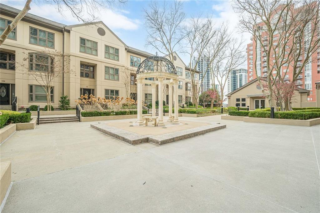 The Oaks At Buckhead Unit 930 - 3475 Oak Valley Road Ne | $339000