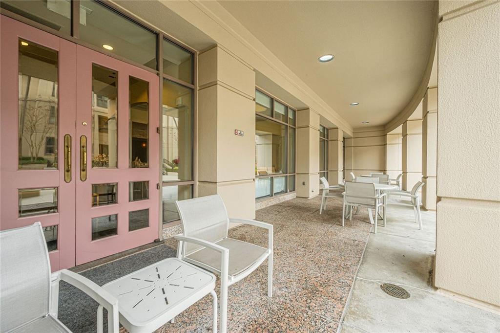 The Oaks At Buckhead Unit 930 - 3475 Oak Valley Road Ne | $339000