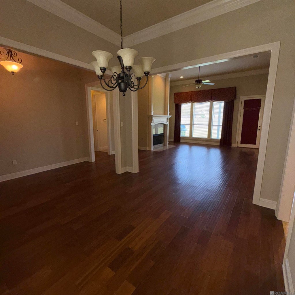 38082 Timber Trace Ct, Prairieville Property Listing: MLS® #2025016837