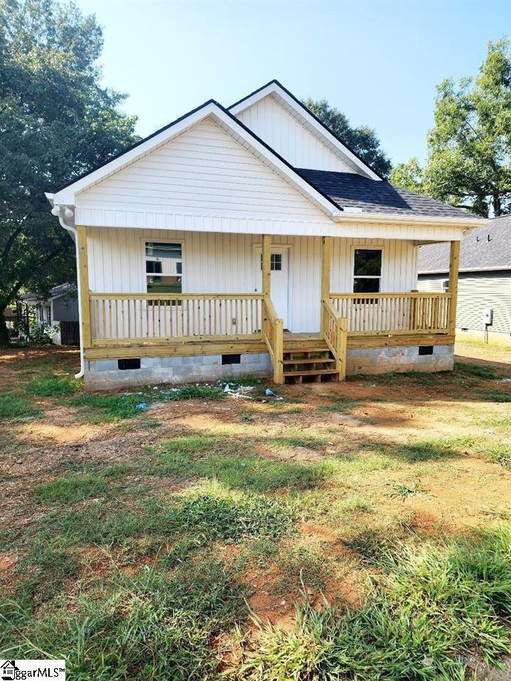 200 Broadus Street, Greer Property Listing: MLS® #1571579