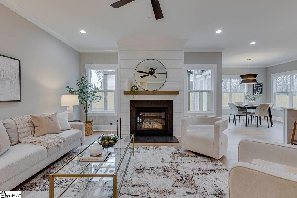 131 Terrace Circle, Simpsonville Property Listing: MLS® #1578825