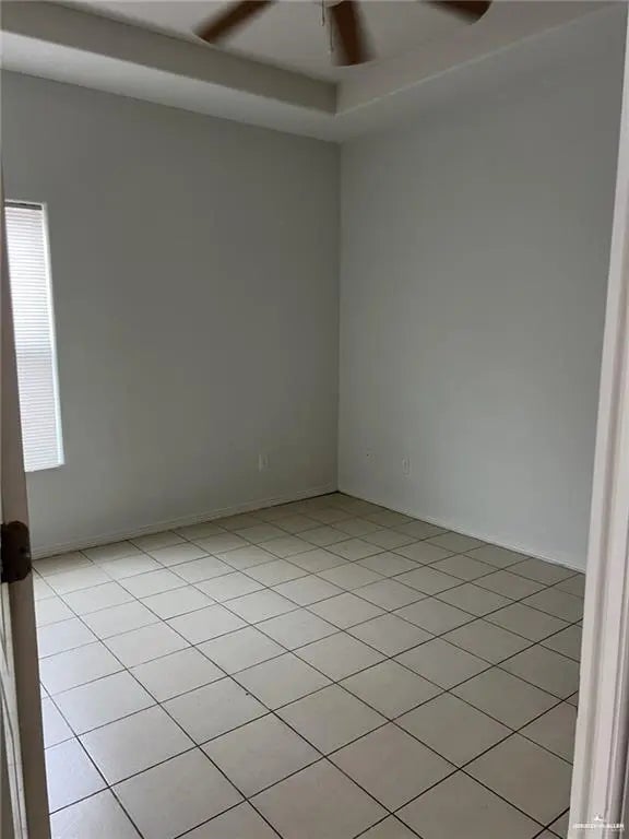 3001 E Diamond Head Avenue B, Alton Property Listing: MLS® #493677