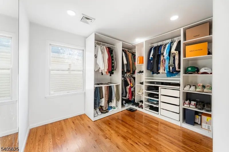 118 Race St, Elizabeth City, NJ 07202-3216 is a 3 Bedroom Multi-Family ...