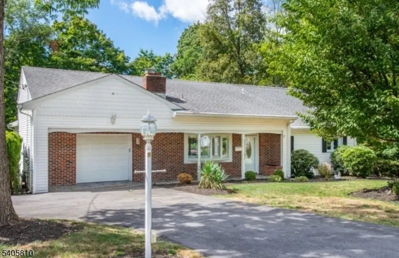 9 Forest Ter, Wayne Twp., NJ 07470-4308 is a 2 Bedroom Res/SF/Condo ...