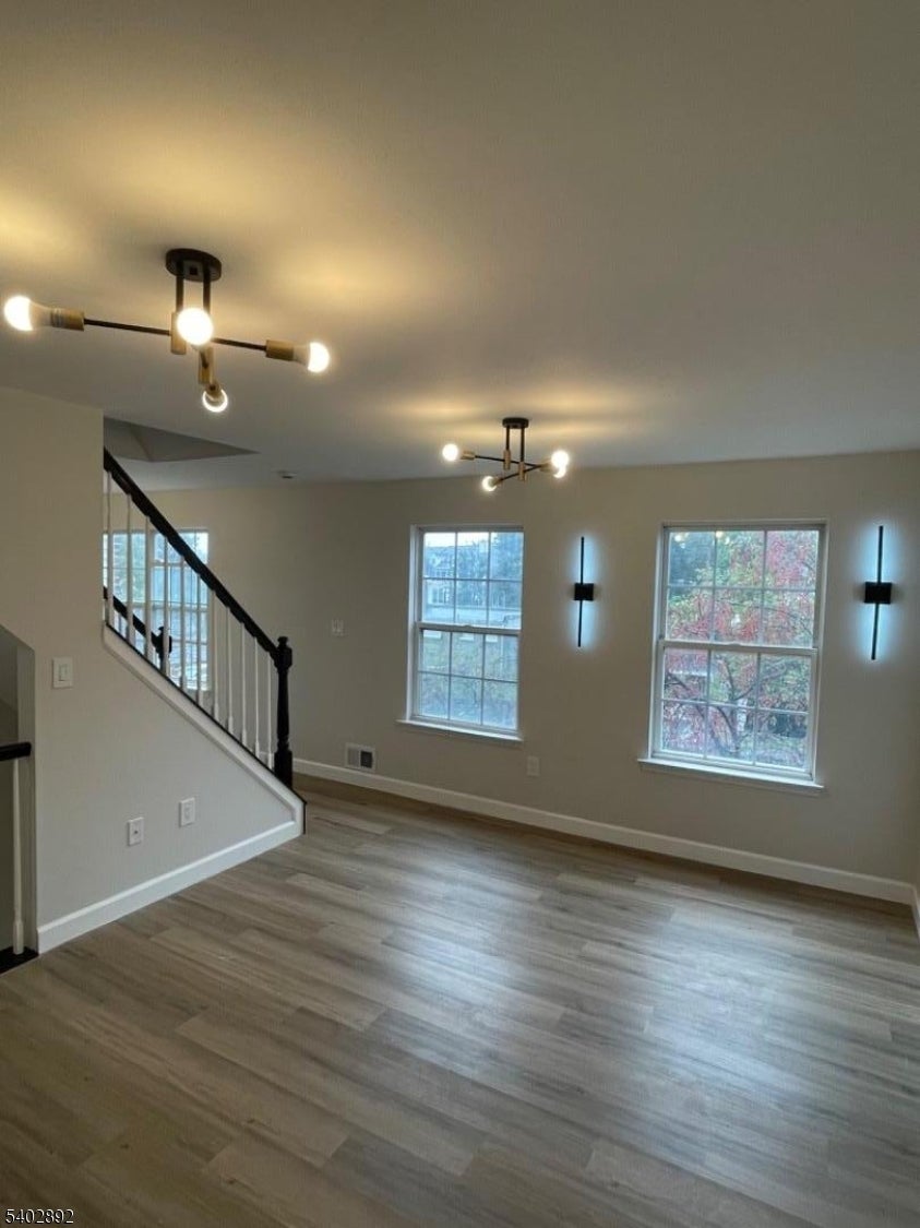 86 Vaughan Dr, Newark City, NJ 07103-3468 is a 1 Bedroom Resident Home ...