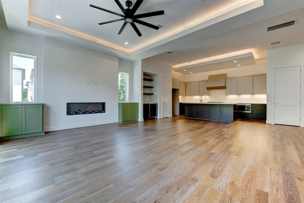 7120 Gary Street A, Houston Property Listing: MLS® #6288839