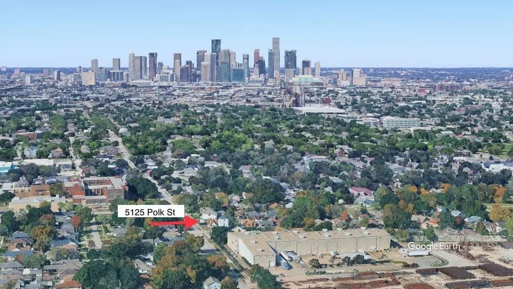 Jackson Court | 5125 Polk Street | $474000