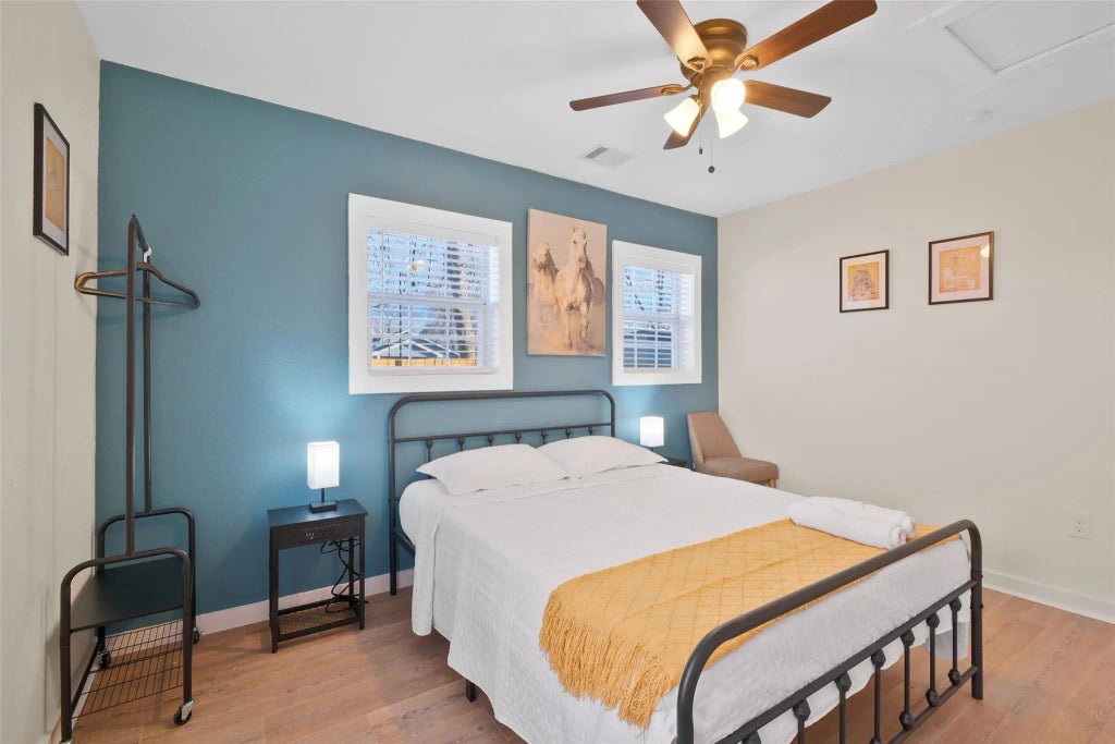 1612 N Cesar Chavez Blvd, Houston Property Listing: MLS® #98992239 ...