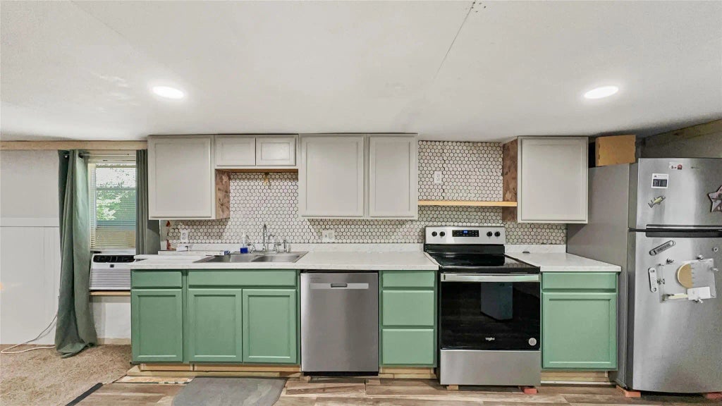 479 S Settlers Way, Trinity Property Listing: MLS® #96578662