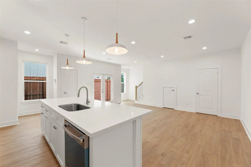 Williams Walk | 1477 Ferguson Way | $469000