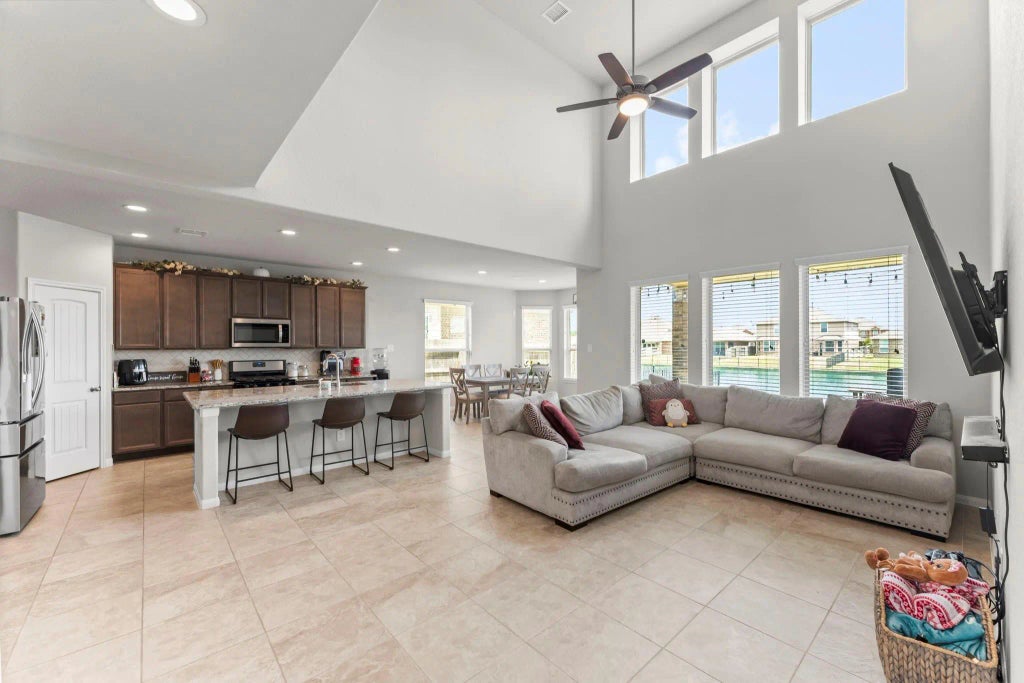 29627 Yaupon Shore Drive, Spring Property Listing: MLS® #22845545 ...