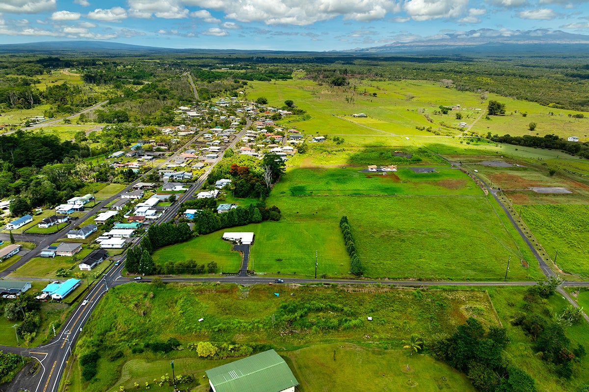 40 Akolea Rd in | MLS® 723641 For Sale $459,000 in South Hilo, Hawaii