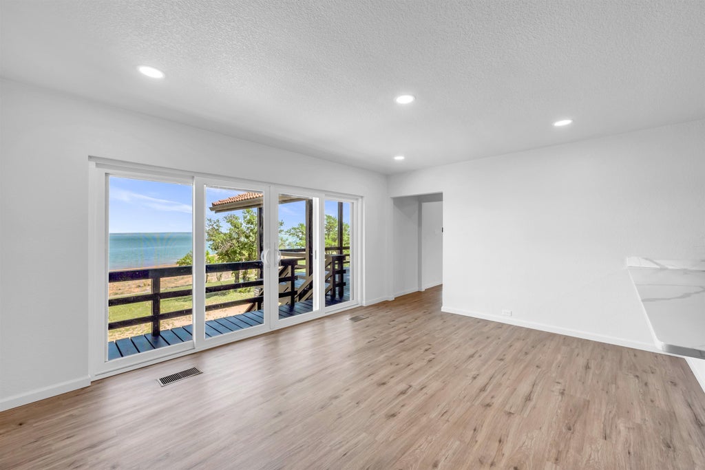 105 Senisa Court, Buchanan Dam Property Listing: MLS® #172896