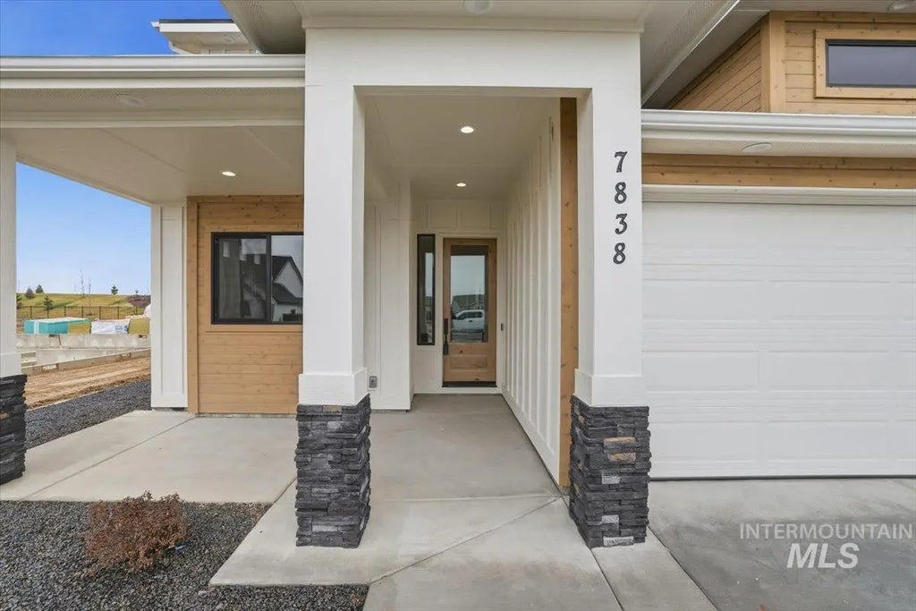 7838 W Flathead Lake St, Eagle, ID 83616 MLS# 98970341 | We Know Boise