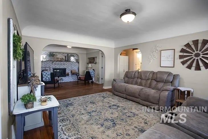 1021 W Idaho Blvd, Emmett Property Listing: MLS® #98963966