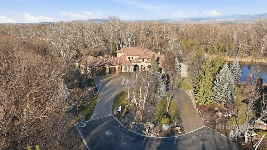 448 E Riversedge Ln, Eagle Property Listing: MLS® #98971361