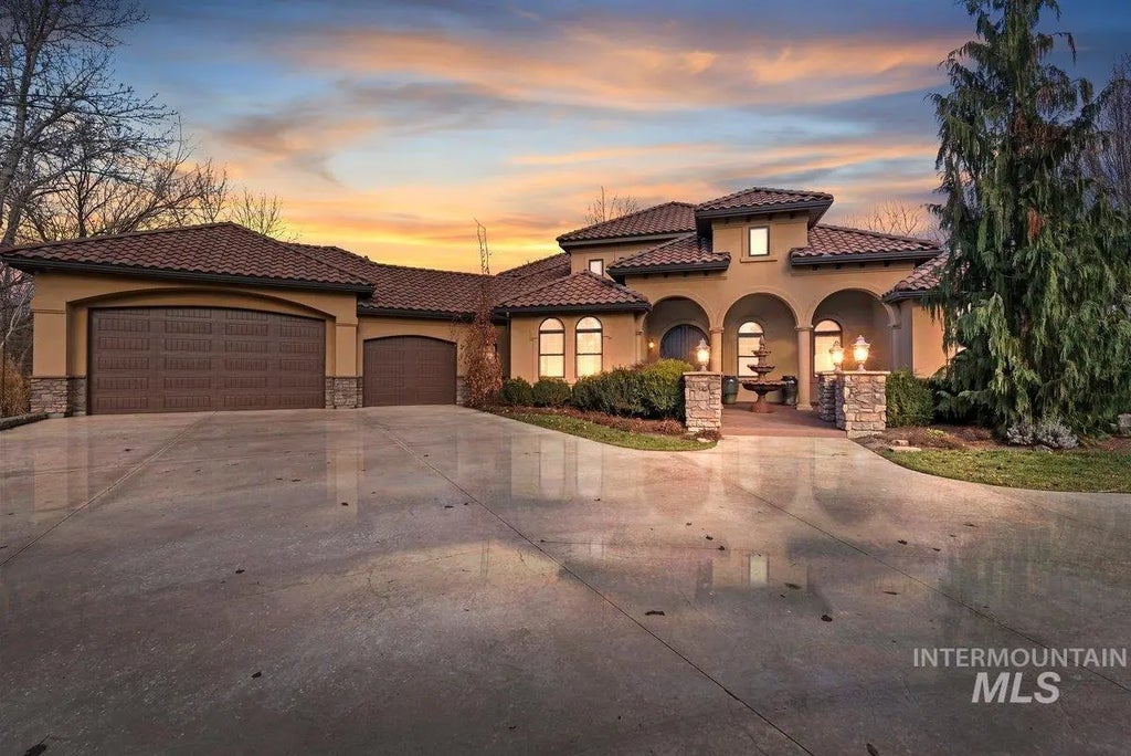 448 E Riversedge Ln, Eagle Property Listing: MLS® #98971361