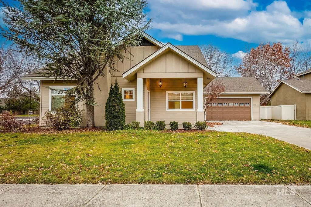 215 S Spring Lake Way, Star, ID 83669 MLS# 98970455 | We Know Boise