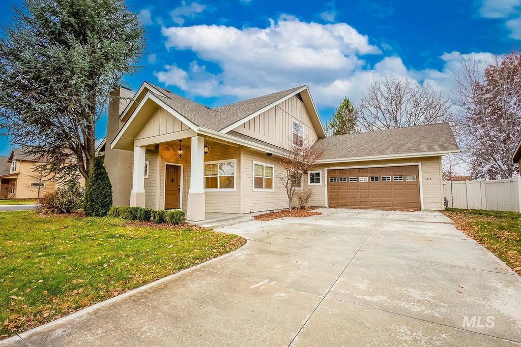 215 S Spring Lake Way, Star, ID 83669 MLS# 98970455 | We Know Boise