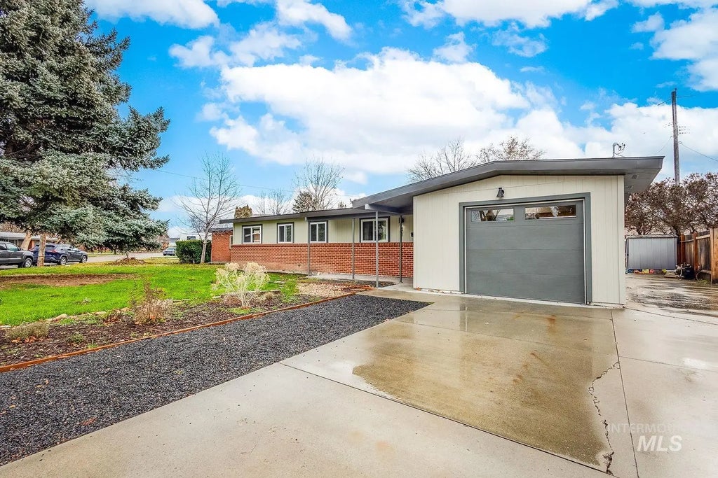 6403 W Colonial Drive, Boise Property Listing: MLS® #98971014