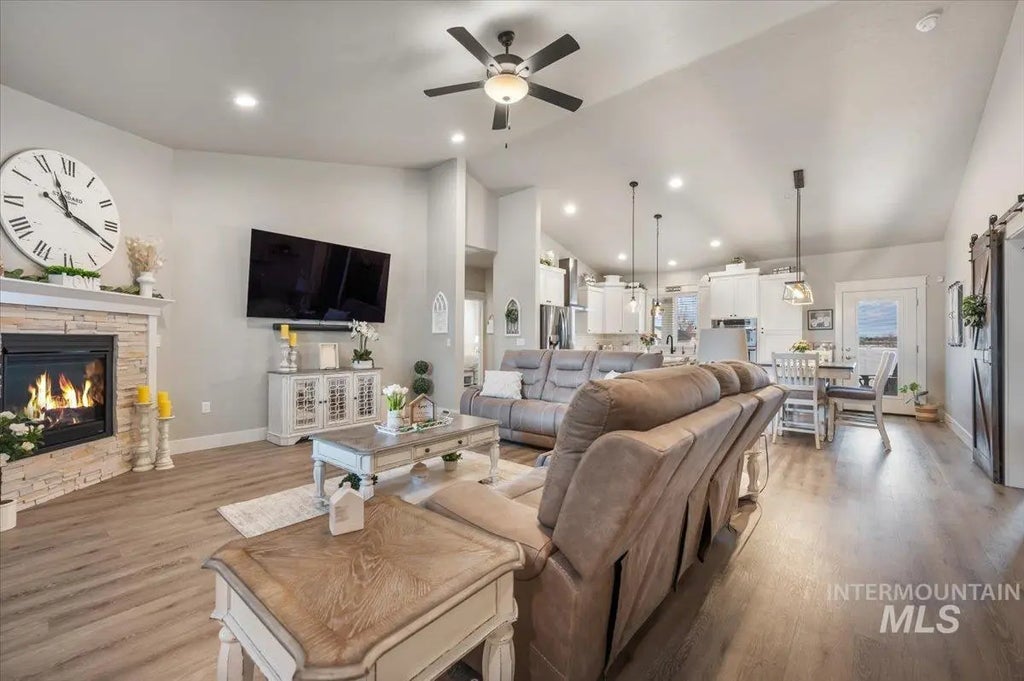 4376 Wagon, Nampa Property Listing: MLS® #98971345