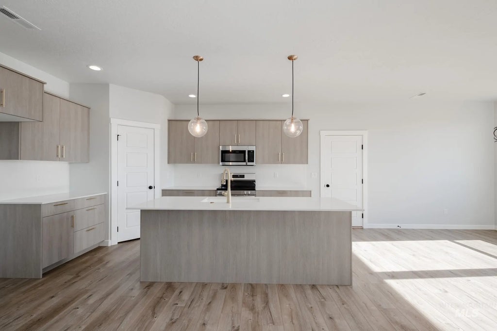 17381 N Aspen Springs Way, Nampa Property Listing: MLS® #98970344