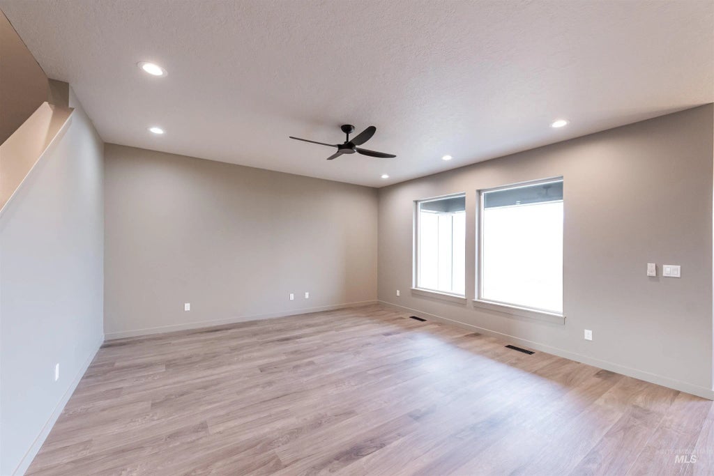 360 S Bumper Way, Boise, ID 83716 MLS# 98971272 | We Know Boise