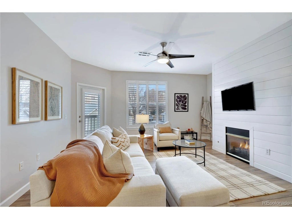 6005 Castlegate Dr W B22, Castle Rock Property Listing: MLS® #8699354