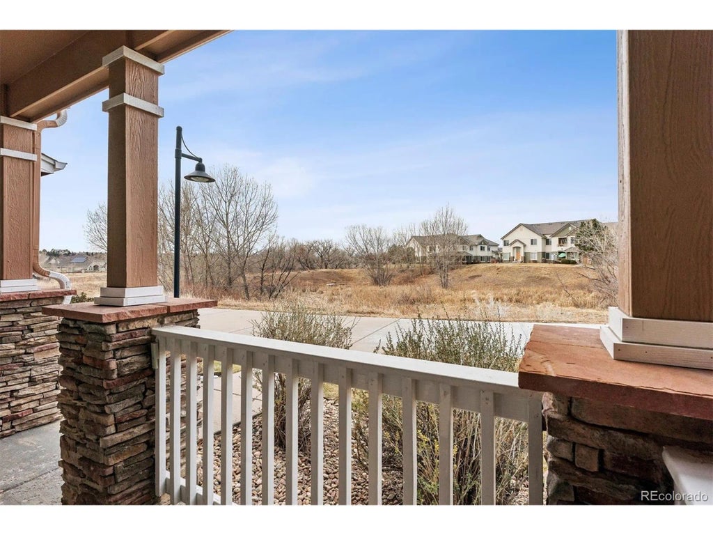 22735 E Ottawa Pl, Aurora Property Listing: MLS® #1894209