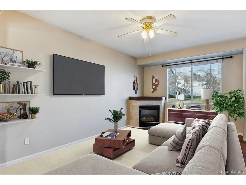 9653 W Chatfield Ave E, Littleton Property Listing: MLS® #1592105