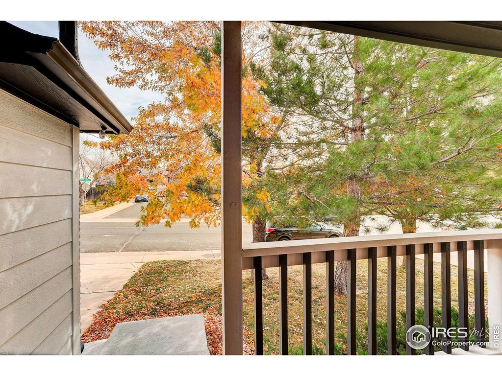 5491 S Versailles St, Aurora Property Listing: MLS® #1049266