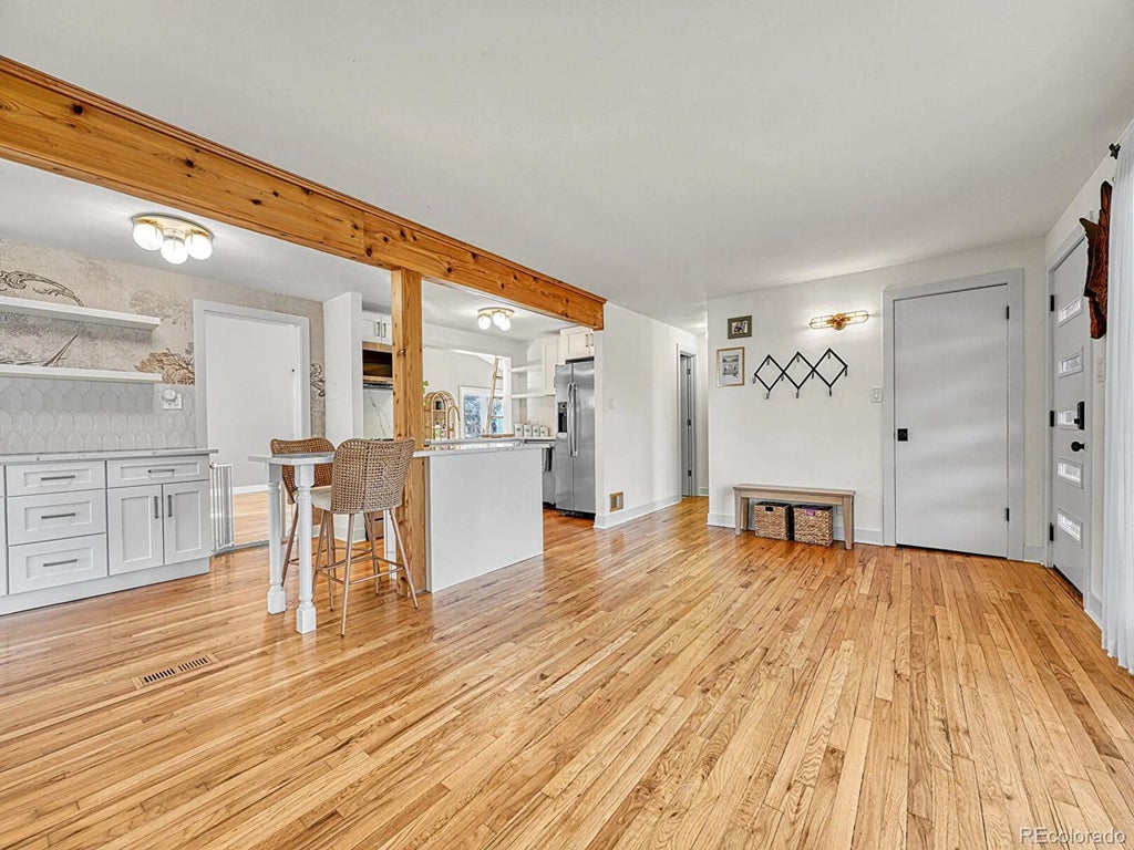 2535 Field St, Lakewood Property Listing: MLS® #4887934