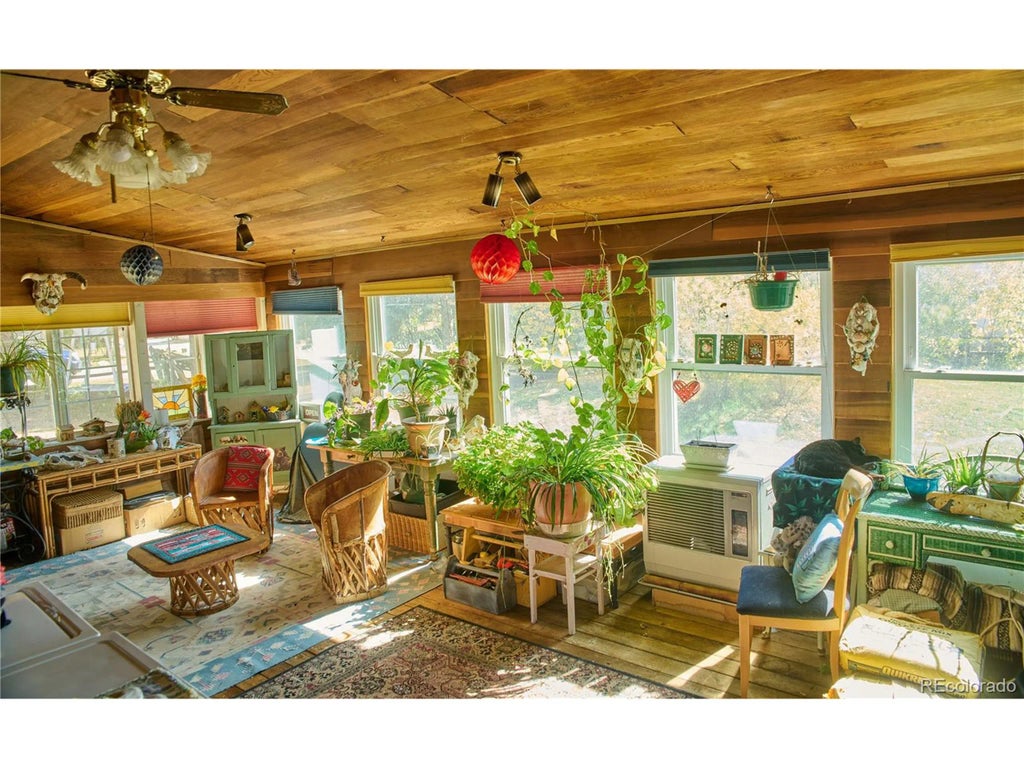 213 Culebra St, San Luis Property Listing: MLS® #9392573