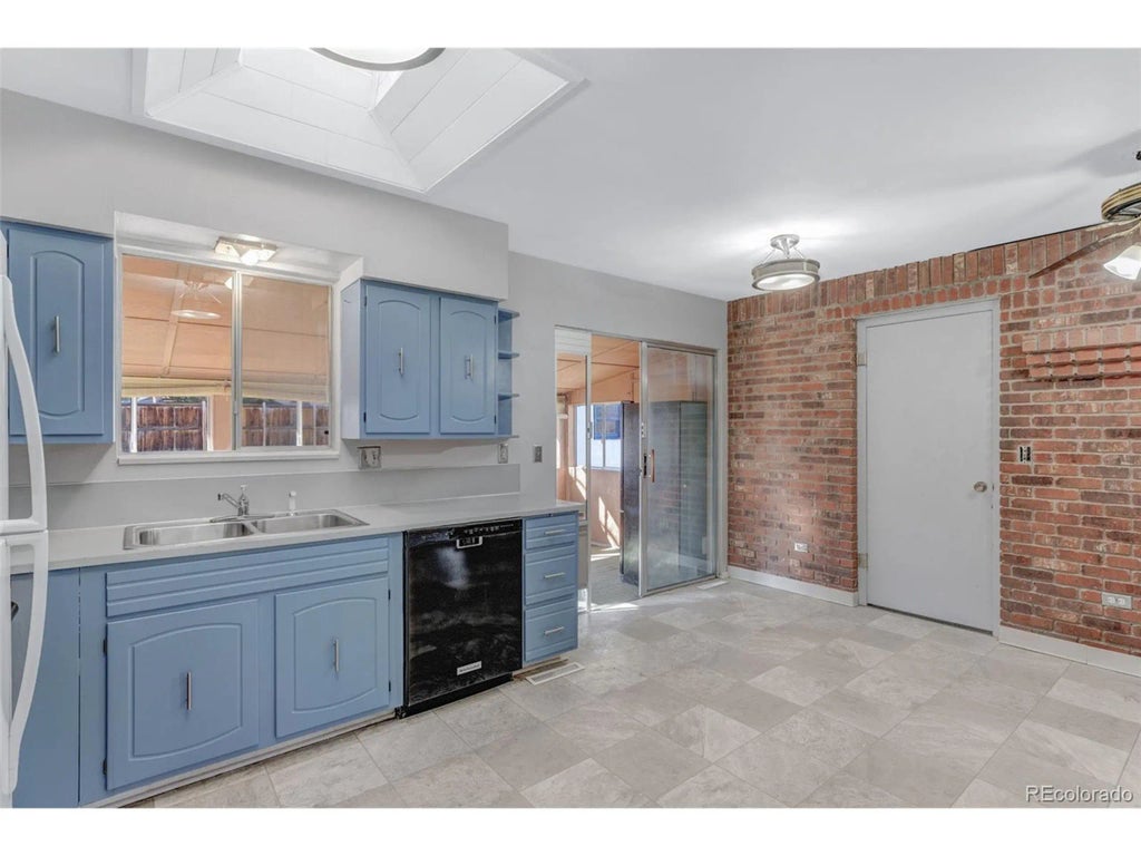 8321 S Ammons St, Littleton Property Listing: MLS® #6764952