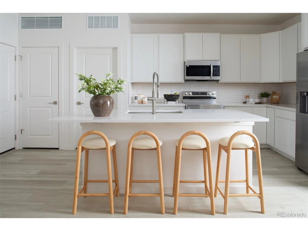 11940 Soprano Cir 303, Lone Tree Property Listing: MLS® #5129816