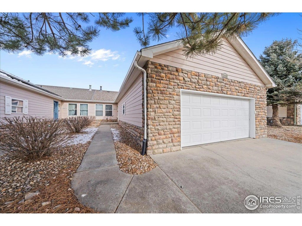 2495 School House Dr, Milliken Property Listing: MLS® #1050138