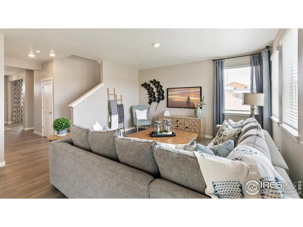 5967 Holstein Dr, Windsor Property Listing: MLS® #1048477