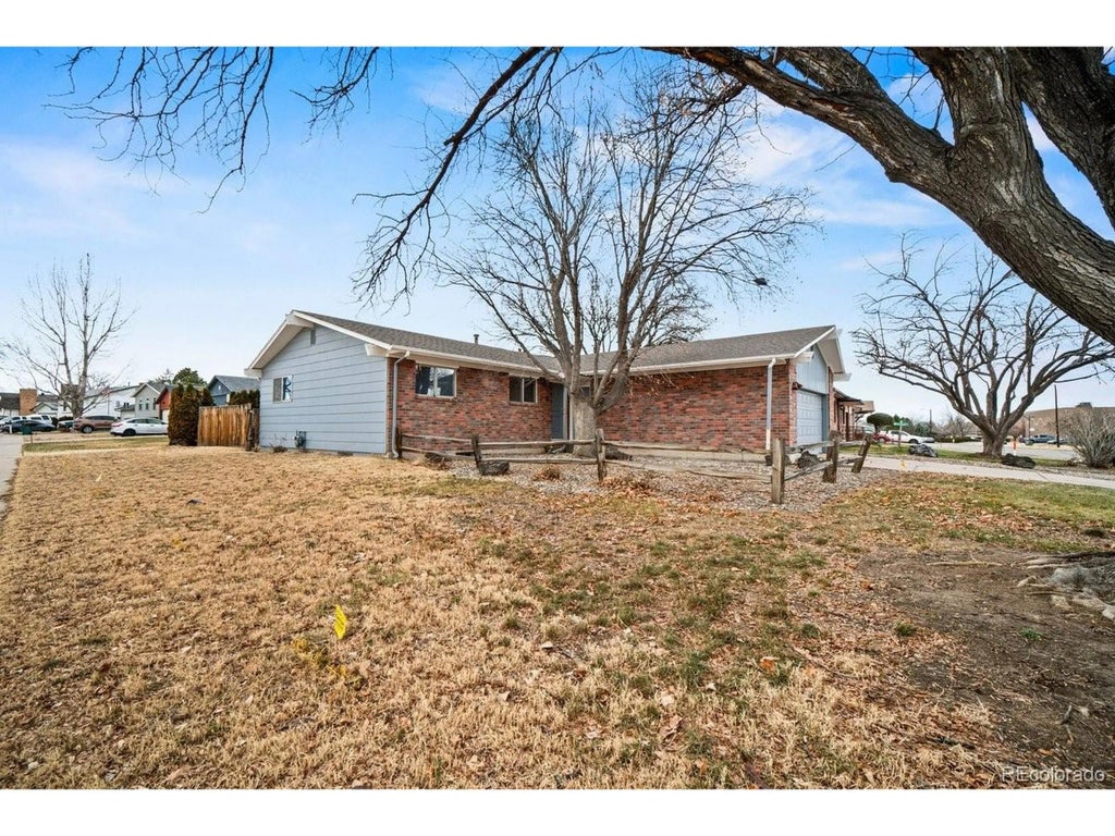 33 Regency Blvd, Pueblo Property Listing: MLS® #9110997