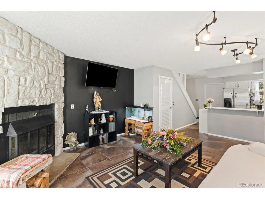 3643 Queen Anne Way, Colorado Springs Property Listing: MLS® #7755300