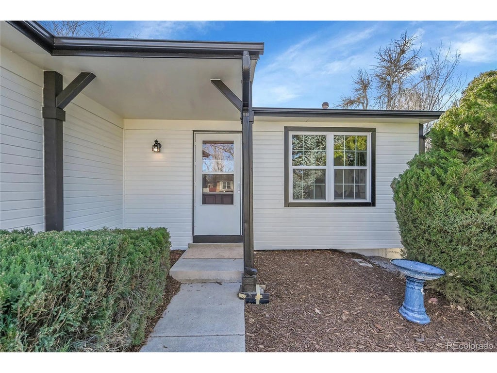 19466 E Purdue Pl, Aurora Property Listing: MLS® #9099639