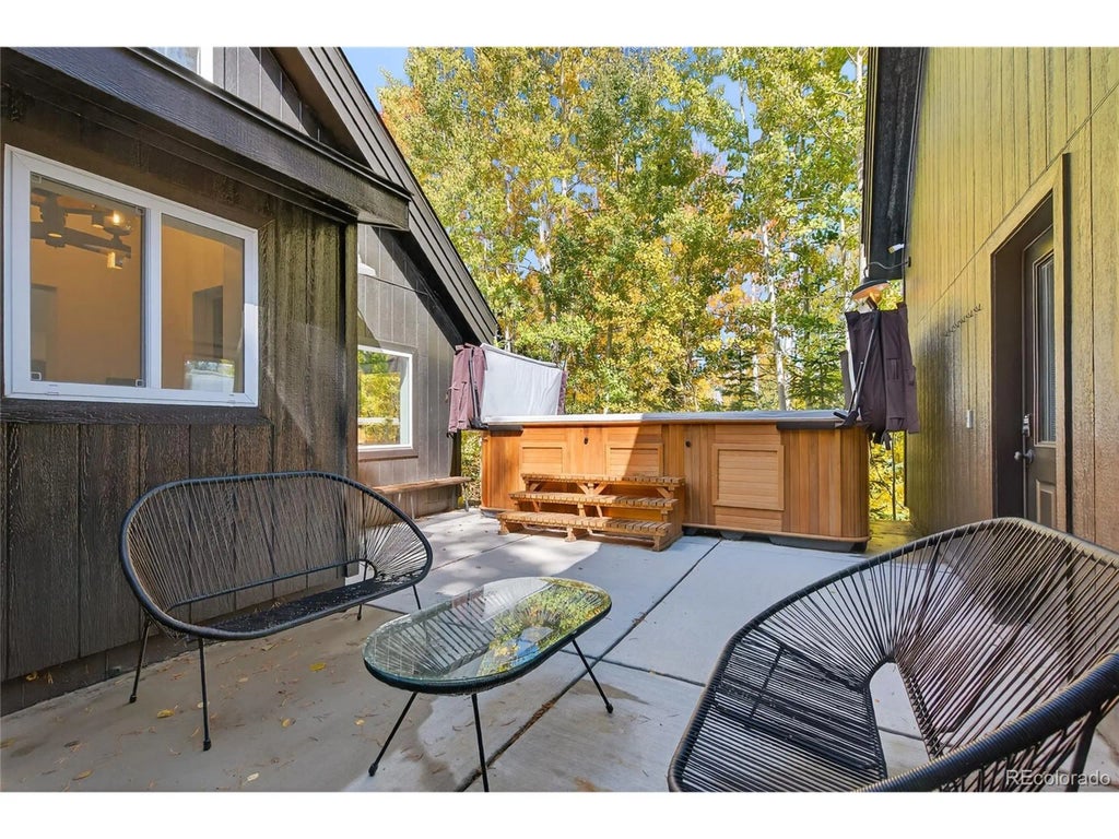 499 Kings Crossing Rd, Winter Park Property Listing: MLS® #6566435