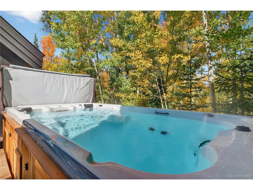 499 Kings Crossing Rd, Winter Park Property Listing: MLS® #6566435