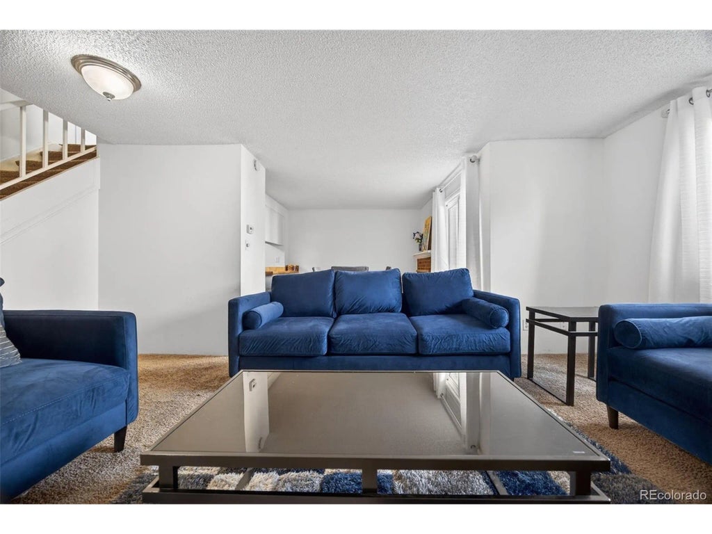 2826 S Lansing Way, Aurora Property Listing: MLS® #5101387