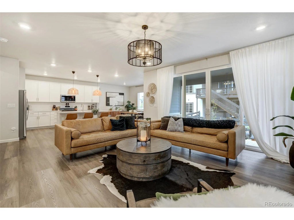 6950 Hidden Cove Ct, Castle Pines Property Listing: MLS® #5463268